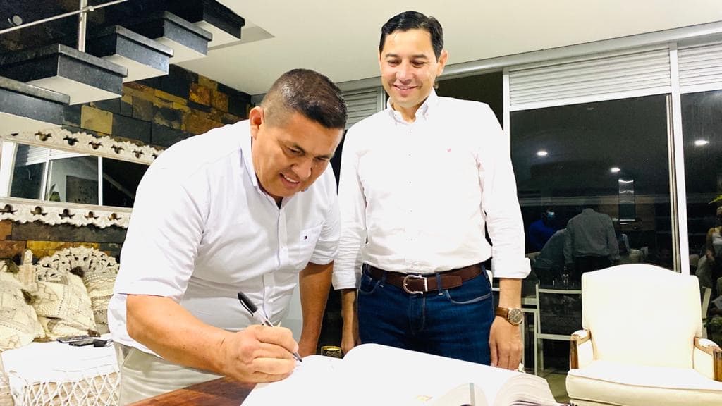 Alejandro Ortiz tomó posesión como gerente del Imdri - elcorrillo